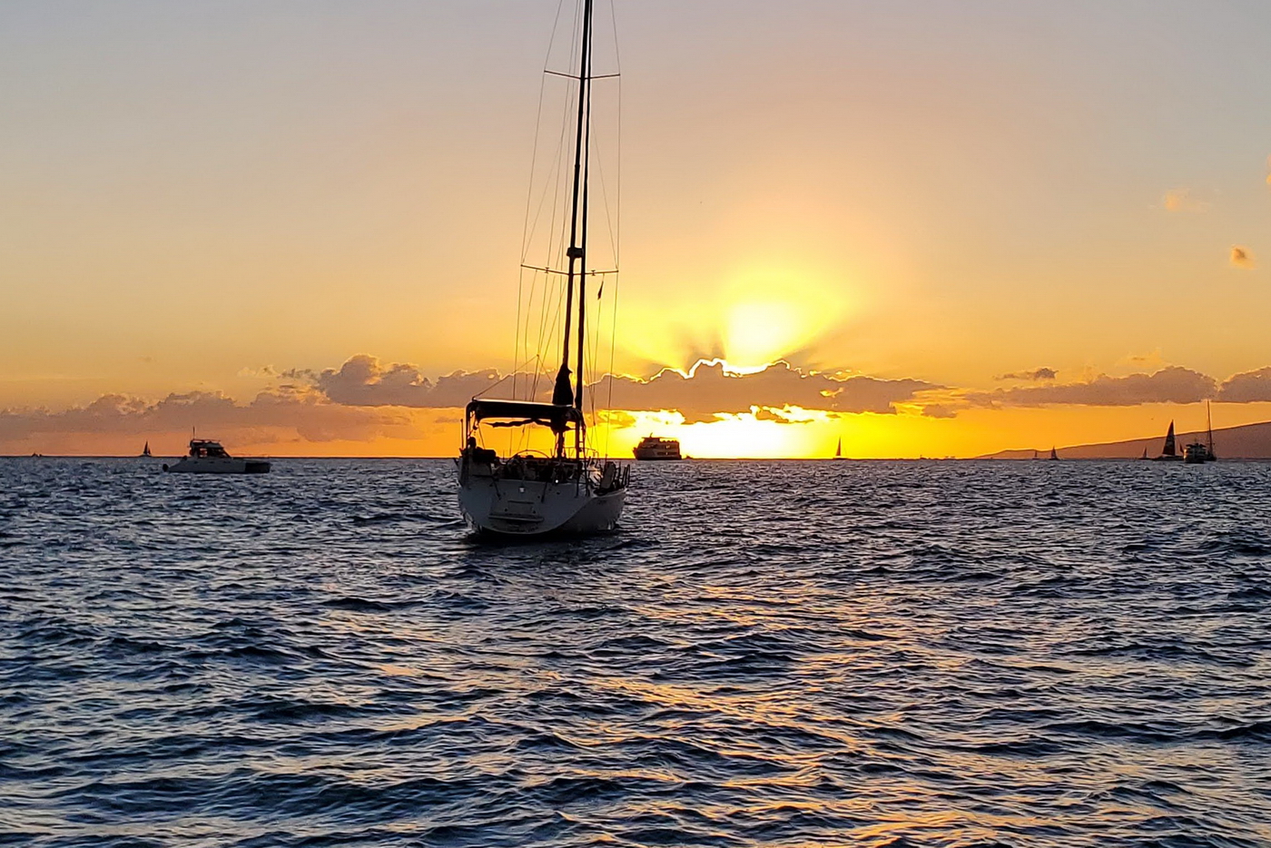 Waikiki Catamaran Sailing Adventure - Hanauma Bay Tours